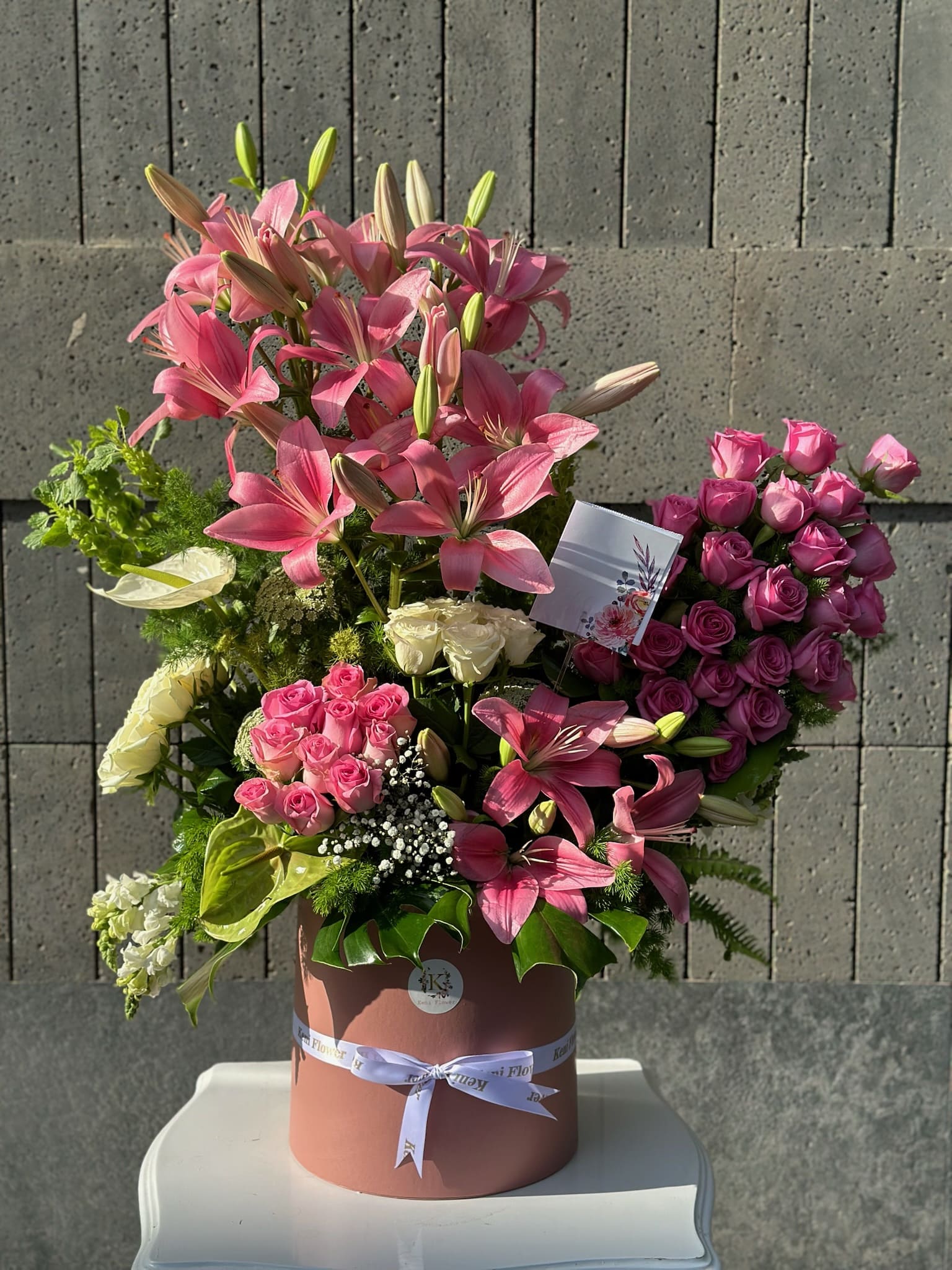 Pink Arrangement Box – Keni Flower Shop