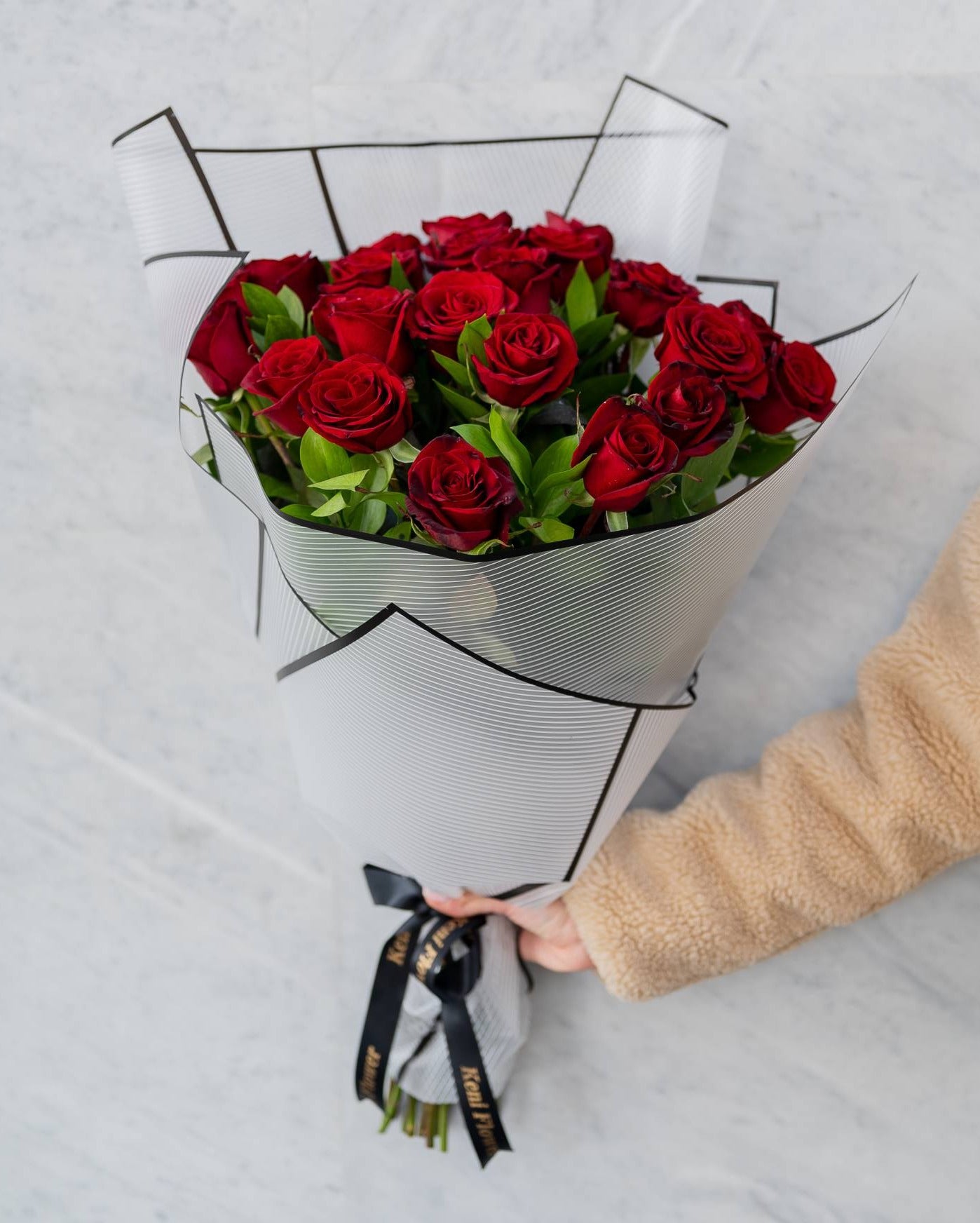 Simple Red Roses Bouquet – Keni Flower Shop